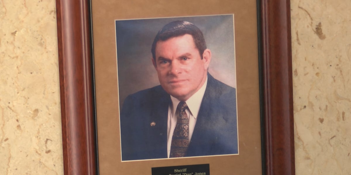 Former Montgomery County Sheriff Dan Jones dies Former Montgomery County Sheriff Dan Jones dies